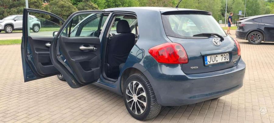 Toyota Auris 2007 in Vilnius, with an engine capacity of 2.00 L and mileage of 317 thousand km for 1950 €, photo 24 on AUTOMOTO.COM.LV