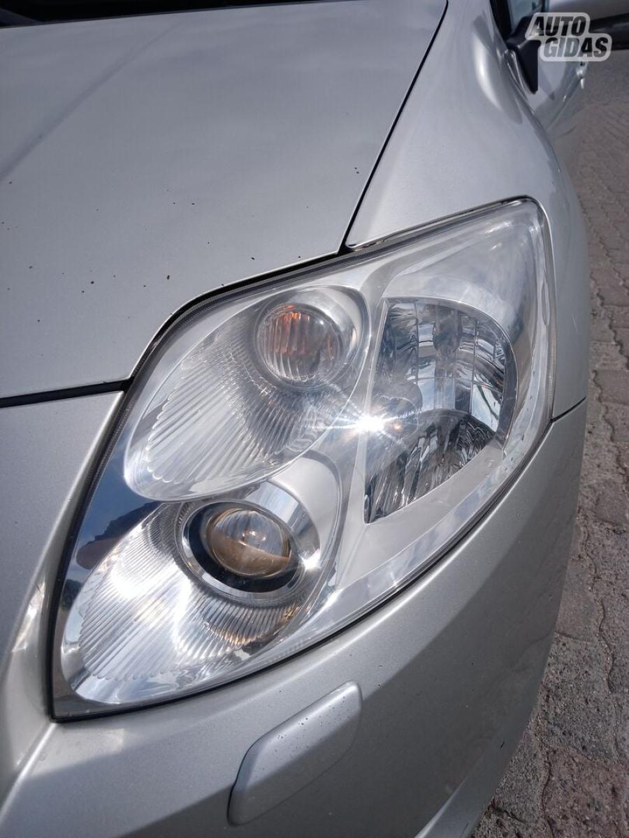 Toyota Auris 2007 Klaipėda, ar dzinēja tilpumu 2.00 L un nobraukumu 360 tūkst. km par 1350 €, foto 16 vietnē AUTOMOTO.COM.LV