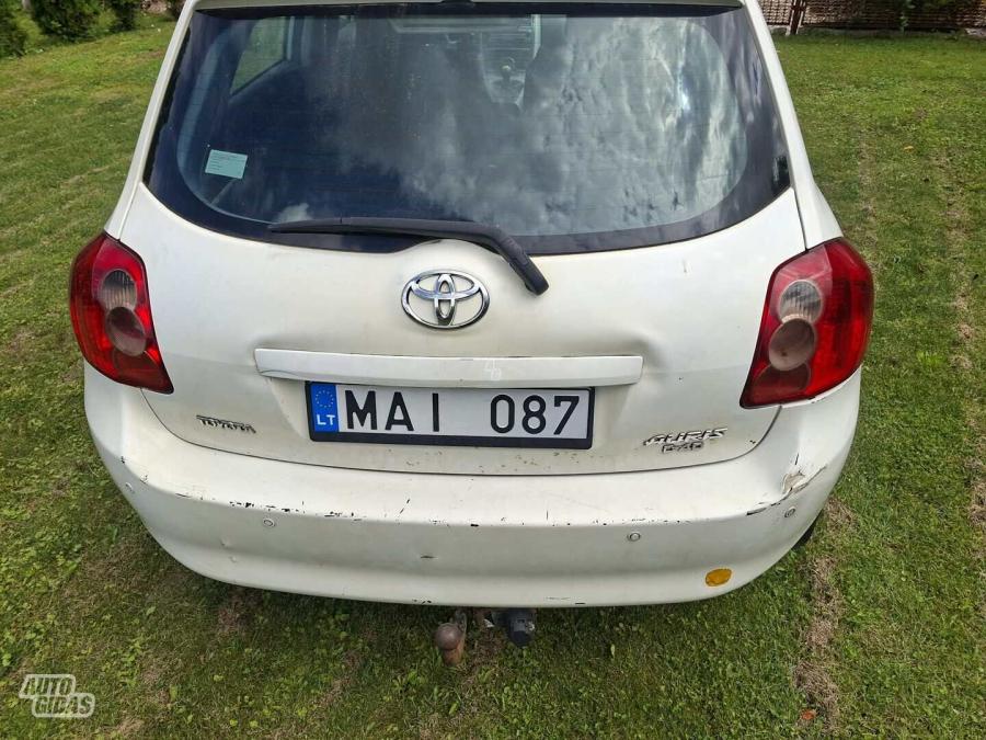 Toyota Auris 2007 in Marijampole, with an engine capacity of 1.40 L and mileage of 300 thousand km for 550 €, photo 4 on AUTOMOTO.COM.LV