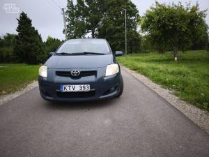 Toyota Auris 2007 Viļņa, ar dzinēja tilpumu 2.00 L un nobraukumu 344 tūkst. km par 1500 €, foto  vietnē AUTOMOTO.COM.LV
