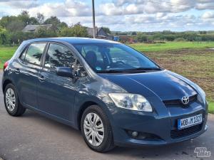 Toyota Auris 2007 in Mazeikiai, with an engine capacity of 2.00 L and mileage of 213 thousand km for 3300 €, photo 6 on AUTOMOTO.COM.LV