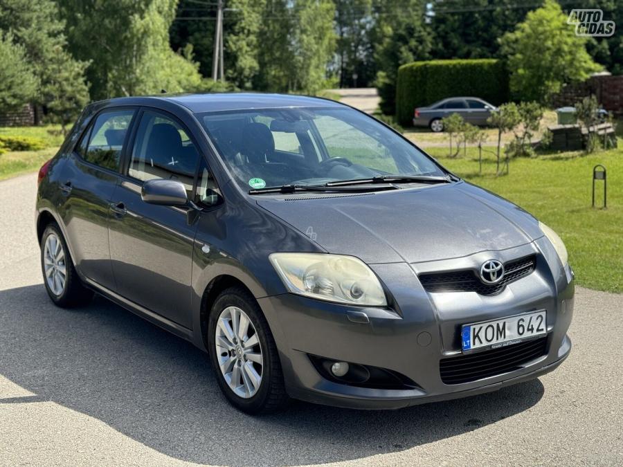 Toyota Auris 2007 in Vilnius, with an engine capacity of 2.00 L and mileage of 308 thousand km for 1500 €, photo 3 on AUTOMOTO.COM.LV