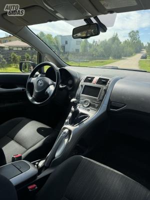 Toyota Auris 2007 in Vilnius, with an engine capacity of 2.00 L and mileage of 308 thousand km for 1500 €, photo 7 on AUTOMOTO.COM.LV
