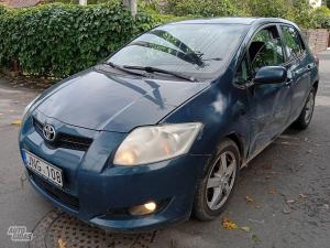 Toyota Auris 2007 in Kaunas, with an engine capacity of 2.00 L and mileage of 280 thousand km for 750 €, photo  on AUTOMOTO.COM.LV