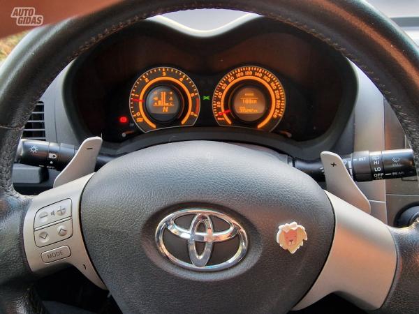 Toyota Auris 2007 in Ukmerge, with an engine capacity of 1.40 L and mileage of 315 thousand km for 1350 €, photo 11 on AUTOMOTO.COM.LV