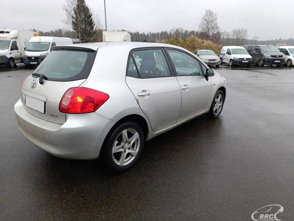 Toyota Auris 2008 Viļņa, ar dzinēja tilpumu 1.36 L un nobraukumu 286 tūkst. km par 2500 €, foto 4 vietnē AUTOMOTO.COM.LV
