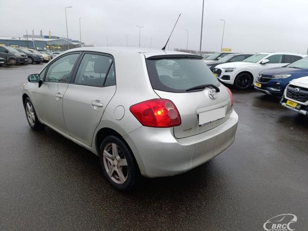 Toyota Auris 2008 Viļņa, ar dzinēja tilpumu 1.36 L un nobraukumu 286 tūkst. km par 2500 €, foto 4 vietnē AUTOMOTO.COM.LV