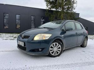 Toyota Auris 2008 Viļņa, ar dzinēja tilpumu 2.00 L un nobraukumu 380 tūkst. km par 1500 €, foto  vietnē AUTOMOTO.COM.LV