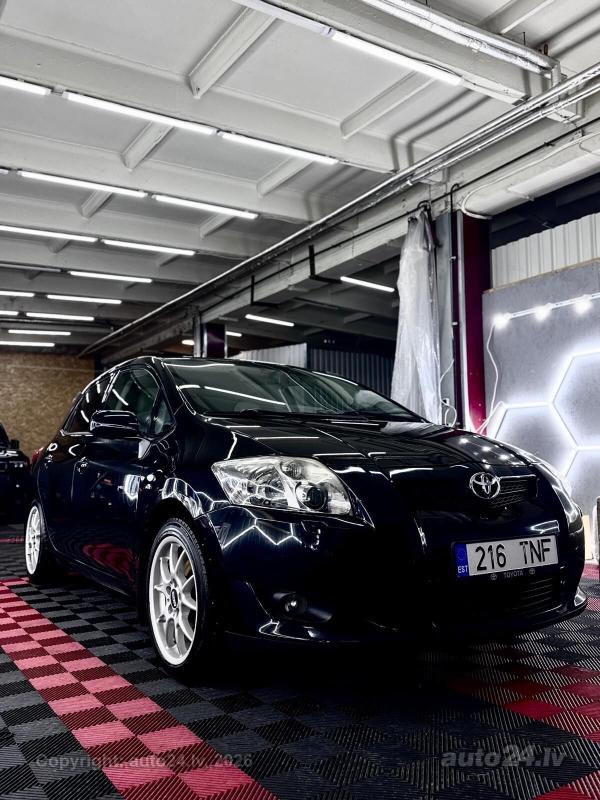 Toyota Auris 2008 Tallina, ar dzinēja tilpumu 2.20 L un nobraukumu 270 tūkst. km par 3000 €, foto 2 vietnē AUTOMOTO.COM.LV