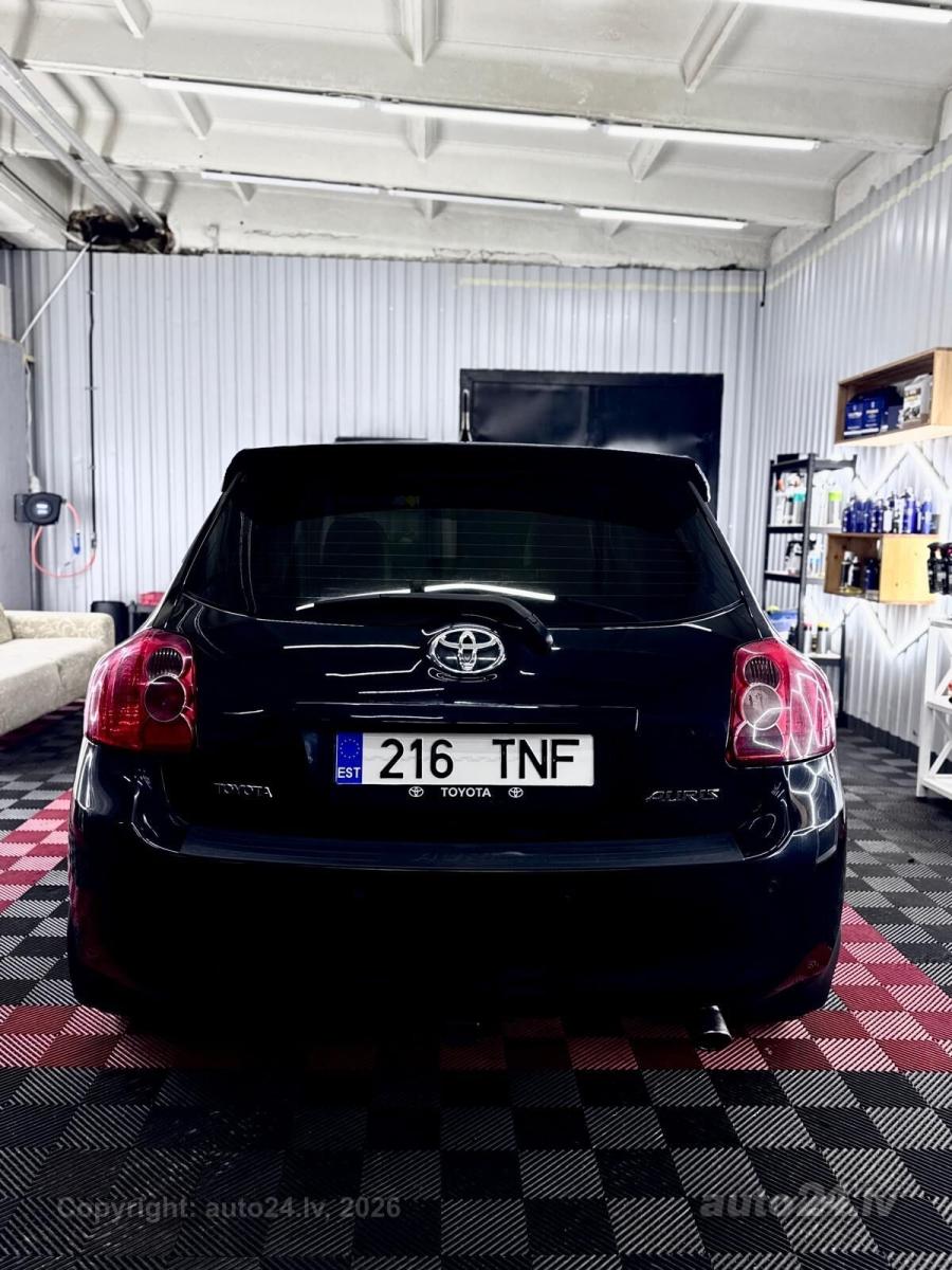 Toyota Auris 2008 Tallina, ar dzinēja tilpumu 2.20 L un nobraukumu 270 tūkst. km par 3000 €, foto 3 vietnē AUTOMOTO.COM.LV