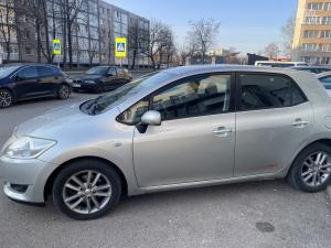 Toyota Auris 2008 in Marijampole, with an engine capacity of 2.00 L and mileage of 219 thousand km for 2199 €, photo 3 on AUTOMOTO.COM.LV