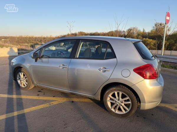 Toyota Auris 2008 Kauņa, ar dzinēja tilpumu 2.00 L un nobraukumu 315 tūkst. km par 2000 €, foto 2 vietnē AUTOMOTO.COM.LV