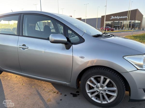 Toyota Auris 2008 Kauņa, ar dzinēja tilpumu 2.00 L un nobraukumu 315 tūkst. km par 2000 €, foto 8 vietnē AUTOMOTO.COM.LV