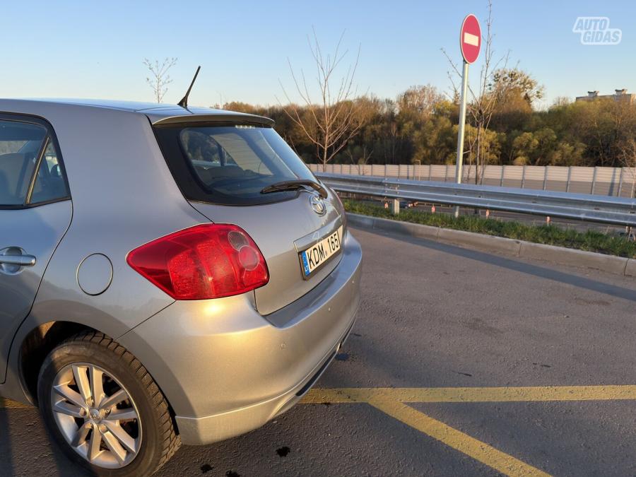Toyota Auris 2008 in Kaunas, with an engine capacity of 2.00 L and mileage of 315 thousand km for 2000 €, photo 12 on AUTOMOTO.COM.LV