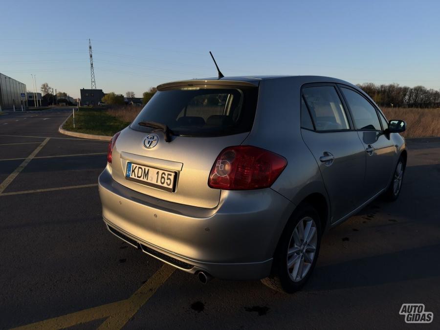 Toyota Auris 2008 in Kaunas, with an engine capacity of 2.00 L and mileage of 315 thousand km for 2000 €, photo 13 on AUTOMOTO.COM.LV