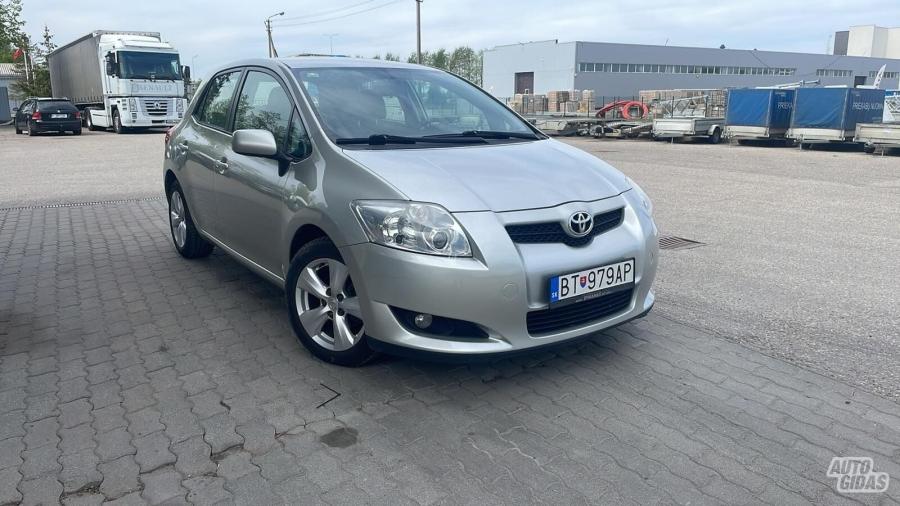 Toyota Auris 2008 in Marijampole, with an engine capacity of 1.60 L and mileage of 240 thousand km for 3000 €, photo 1 on AUTOMOTO.COM.LV