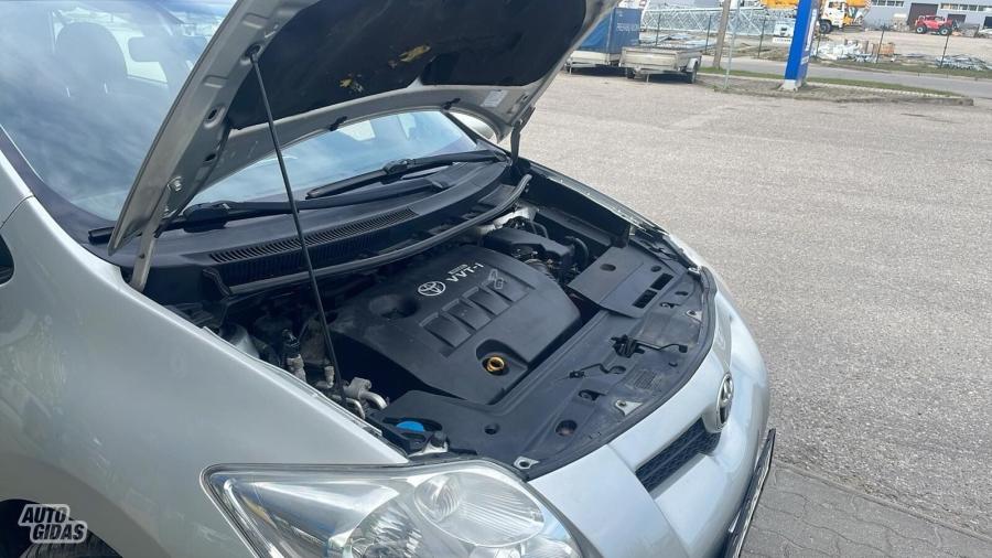 Toyota Auris 2008 in Marijampole, with an engine capacity of 1.60 L and mileage of 240 thousand km for 3000 €, photo 18 on AUTOMOTO.COM.LV