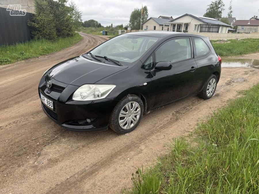 Toyota Auris 2008 in Vilnius, with an engine capacity of 1.40 L and mileage of 218 thousand km for 2500 €, photo 6 on AUTOMOTO.COM.LV