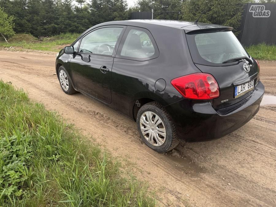 Toyota Auris 2008 in Vilnius, with an engine capacity of 1.40 L and mileage of 218 thousand km for 2500 €, photo 8 on AUTOMOTO.COM.LV