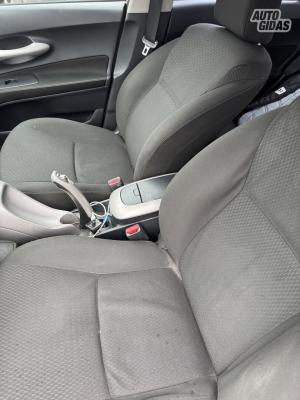 Toyota Auris 2008 Kauņa, ar dzinēja tilpumu 2.20 L un nobraukumu 280 tūkst. km par 1000 €, foto 9 vietnē AUTOMOTO.COM.LV