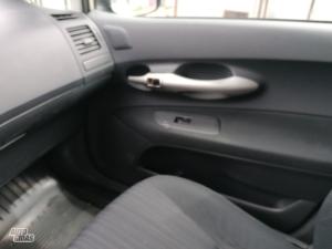 Toyota Auris 2008 Utena, ar dzinēja tilpumu 1.40 L un nobraukumu 219 tūkst. km par 2150 €, foto 14 vietnē AUTOMOTO.COM.LV