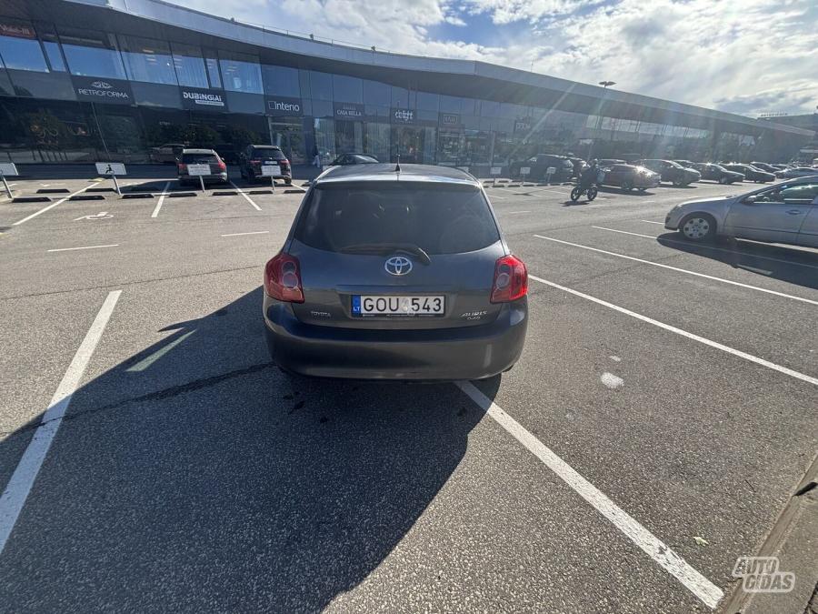 Toyota Auris 2008 in Vilnius, with an engine capacity of 2.00 L and mileage of 280 thousand km for 2450 €, photo 5 on AUTOMOTO.COM.LV