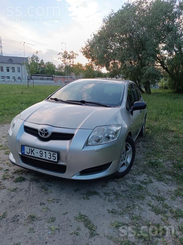 Тойота Аурис 2008 в Рига, объемом двигателя 1.40 л и пробегом 283 тыс. км за 1600 €, фото 1 на AUTOMOTO.COM.LV
