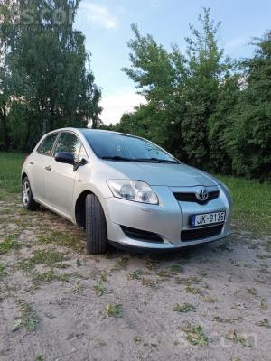 Toyota Auris 2008 Rīga, ar dzinēja tilpumu 1.40 L un nobraukumu 283 tūkst. km par 1600 €, foto 3 vietnē AUTOMOTO.COM.LV