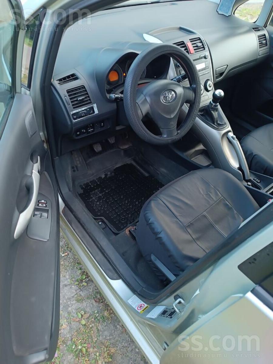 Toyota Auris 2008 Rīga, ar dzinēja tilpumu 1.40 L un nobraukumu 283 tūkst. km par 1600 €, foto 7 vietnē AUTOMOTO.COM.LV