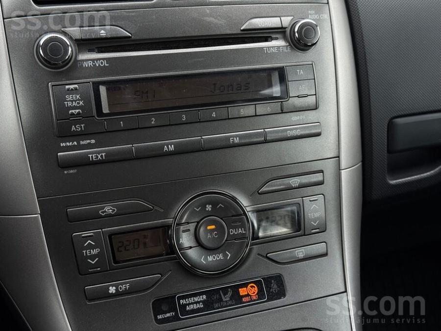 Toyota Auris 2008 in Riga, with an engine capacity of 1.60 L and mileage of 186 thousand km for 1990 €, photo 14 on AUTOMOTO.COM.LV