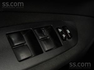 Toyota Auris 2008 in Riga, with an engine capacity of 1.60 L and mileage of 186 thousand km for 1990 €, photo 18 on AUTOMOTO.COM.LV