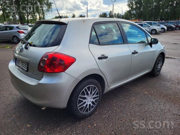 Тойота Аурис 2008 в Рига, объемом двигателя 1.60 л и пробегом 0 тыс. км за 2990 €, фото 4 на AUTOMOTO.COM.LV
