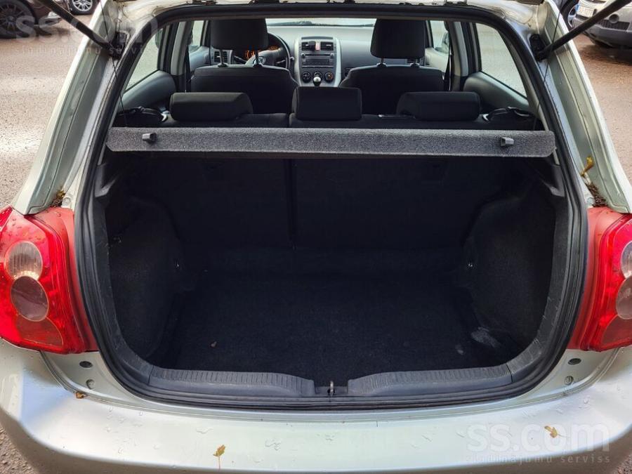 Toyota Auris 2008 in Riga, with an engine capacity of 1.60 L and mileage of 0 thousand km for 2990 €, photo 12 on AUTOMOTO.COM.LV