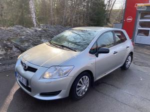 Toyota Auris 2008 in Vilnius, with an engine capacity of 1.60 L and mileage of 188 thousand km for 2700 €, photo  on AUTOMOTO.COM.LV