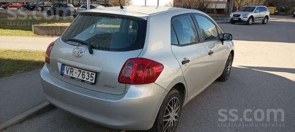 Toyota Auris 2008 in Riga, with an engine capacity of 1.60 L and mileage of 285 thousand km for 3000 €, photo 4 on AUTOMOTO.COM.LV