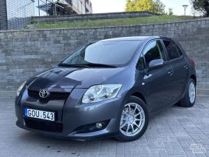 Toyota Auris 2008 in Vilnius, with an engine capacity of 2.00 L and mileage of 280 thousand km for 2450 €, photo  on AUTOMOTO.COM.LV