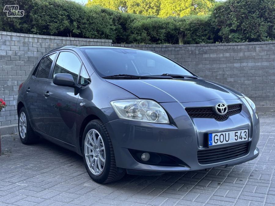Toyota Auris 2008 in Vilnius, with an engine capacity of 2.00 L and mileage of 280 thousand km for 2450 €, photo 4 on AUTOMOTO.COM.LV