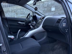 Toyota Auris 2008 in Vilnius, with an engine capacity of 2.00 L and mileage of 280 thousand km for 2450 €, photo 12 on AUTOMOTO.COM.LV