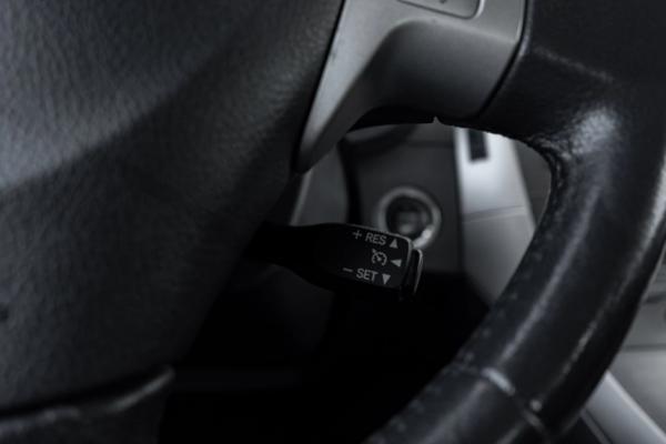 Toyota Auris 2008 Rīga, ar dzinēja tilpumu 2.00 L un nobraukumu 295 tūkst. km par 2590 €, foto 6 vietnē AUTOMOTO.COM.LV