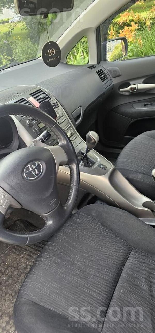 Toyota Auris 2008 Rīga, ar dzinēja tilpumu 1.60 L un nobraukumu 260 tūkst. km par 2200 €, foto 2 vietnē AUTOMOTO.COM.LV