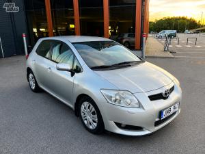 Toyota Auris 2008 in Kaunas, with an engine capacity of 1.40 L and mileage of 395 thousand km for 3000 €, photo 3 on AUTOMOTO.COM.LV