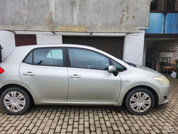 Toyota Auris 2008 Panevēža, ar dzinēja tilpumu 1.40 L un nobraukumu 248 tūkst. km par 2500 €, foto 2 vietnē AUTOMOTO.COM.LV
