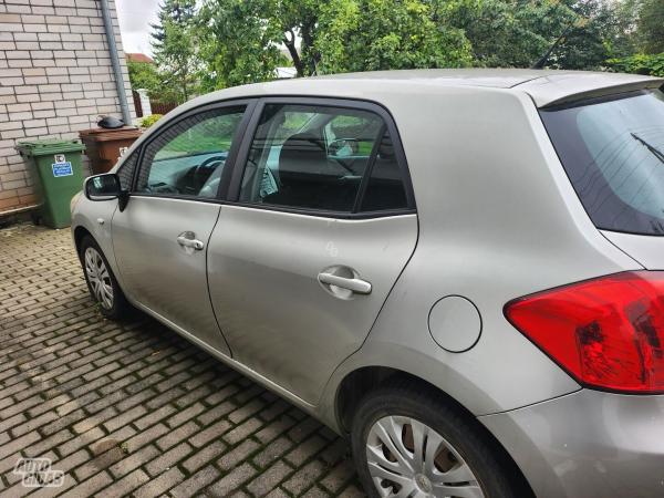 Toyota Auris 2008 Panevēža, ar dzinēja tilpumu 1.40 L un nobraukumu 248 tūkst. km par 2500 €, foto 4 vietnē AUTOMOTO.COM.LV