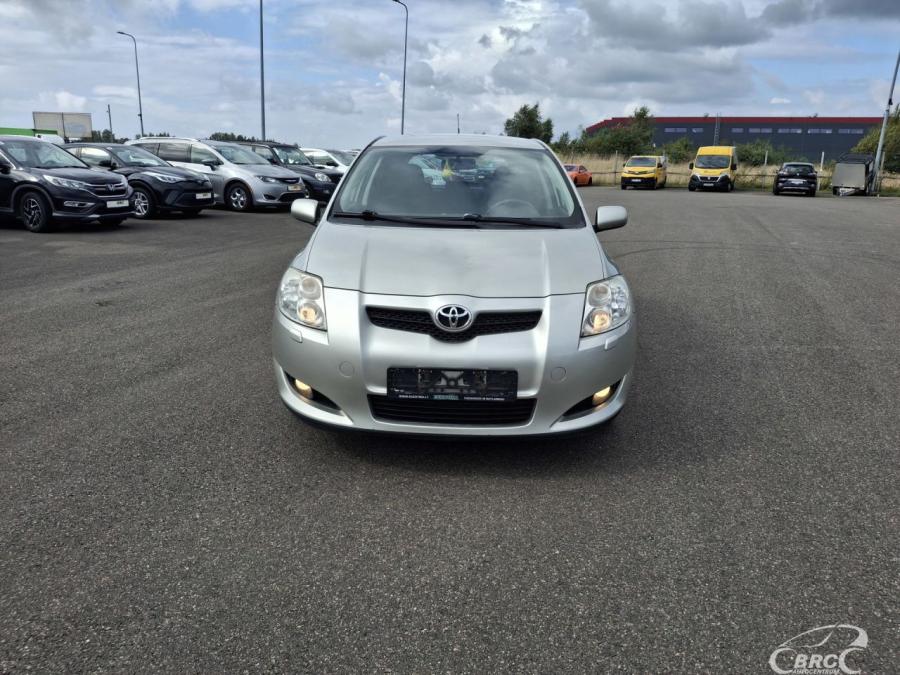 Toyota Auris 2008 in Vilnius, with an engine capacity of 1.60 L and mileage of 159 thousand km for 2800 €, photo 3 on AUTOMOTO.COM.LV