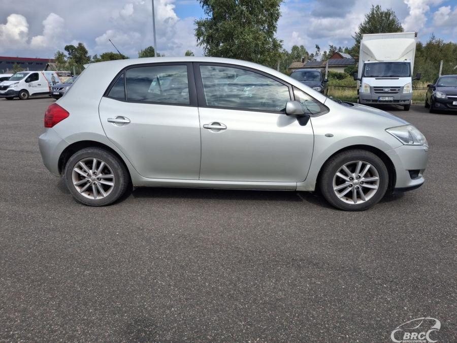 Toyota Auris 2008 in Vilnius, with an engine capacity of 1.60 L and mileage of 159 thousand km for 2800 €, photo 6 on AUTOMOTO.COM.LV