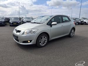 Toyota Auris 2008 in Vilnius, with an engine capacity of 1.60 L and mileage of 159 thousand km for 2800 €, photo 4 on AUTOMOTO.COM.LV