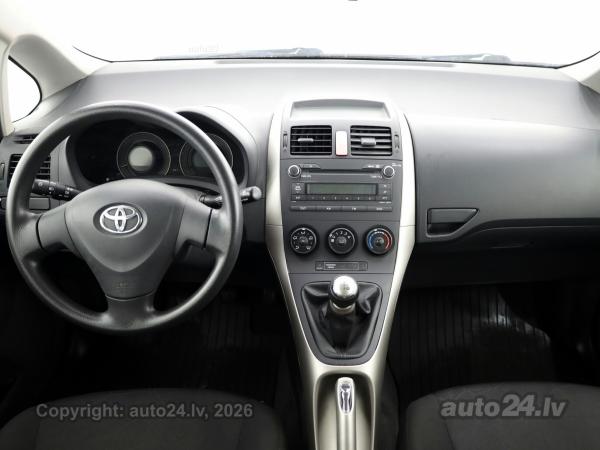Toyota Auris 2008 in Tallinn on AUTOMOTO.COM.LV Toyota Auris 2008 in Tallinn, with an engine capacity of 1.40 L and mileage of 55 thousand km for 3799 €, photo 6 on AUTOMOTO.COM.LV