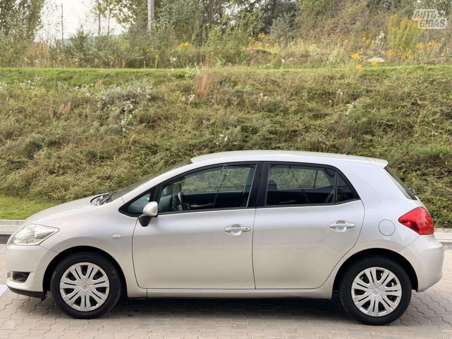 Toyota Auris 2008 in Vilnius, with an engine capacity of 1.60 L and mileage of 101 thousand km for 5950 €, photo 13 on AUTOMOTO.COM.LV