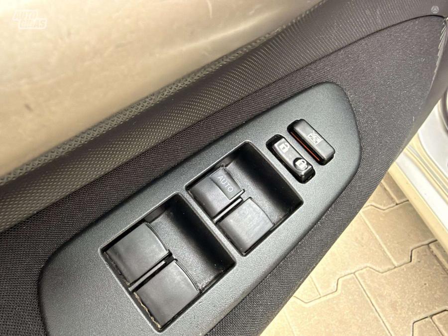 Toyota Auris 2008 in Vilnius, with an engine capacity of 1.60 L and mileage of 101 thousand km for 5950 €, photo 16 on AUTOMOTO.COM.LV