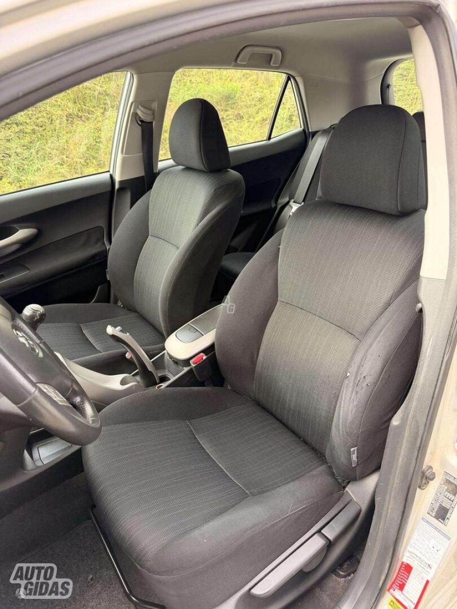 Toyota Auris 2008 in Vilnius, with an engine capacity of 1.60 L and mileage of 101 thousand km for 5950 €, photo 19 on AUTOMOTO.COM.LV